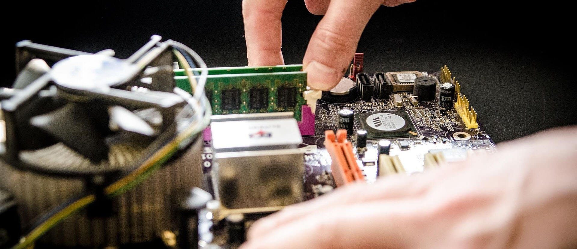 Computer reparatie Amsterdam|Desktop reparatie | Laptop reparatie ...